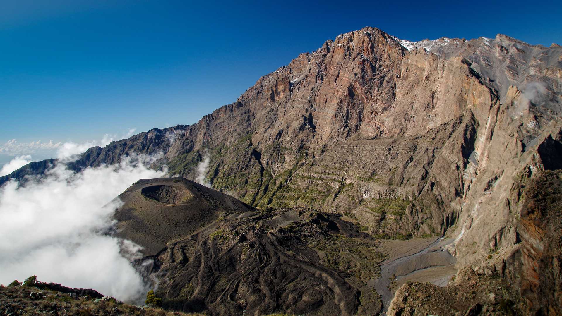 Guía para la mejor época para hacer senderismo en el Monte Meru (2026/ ...